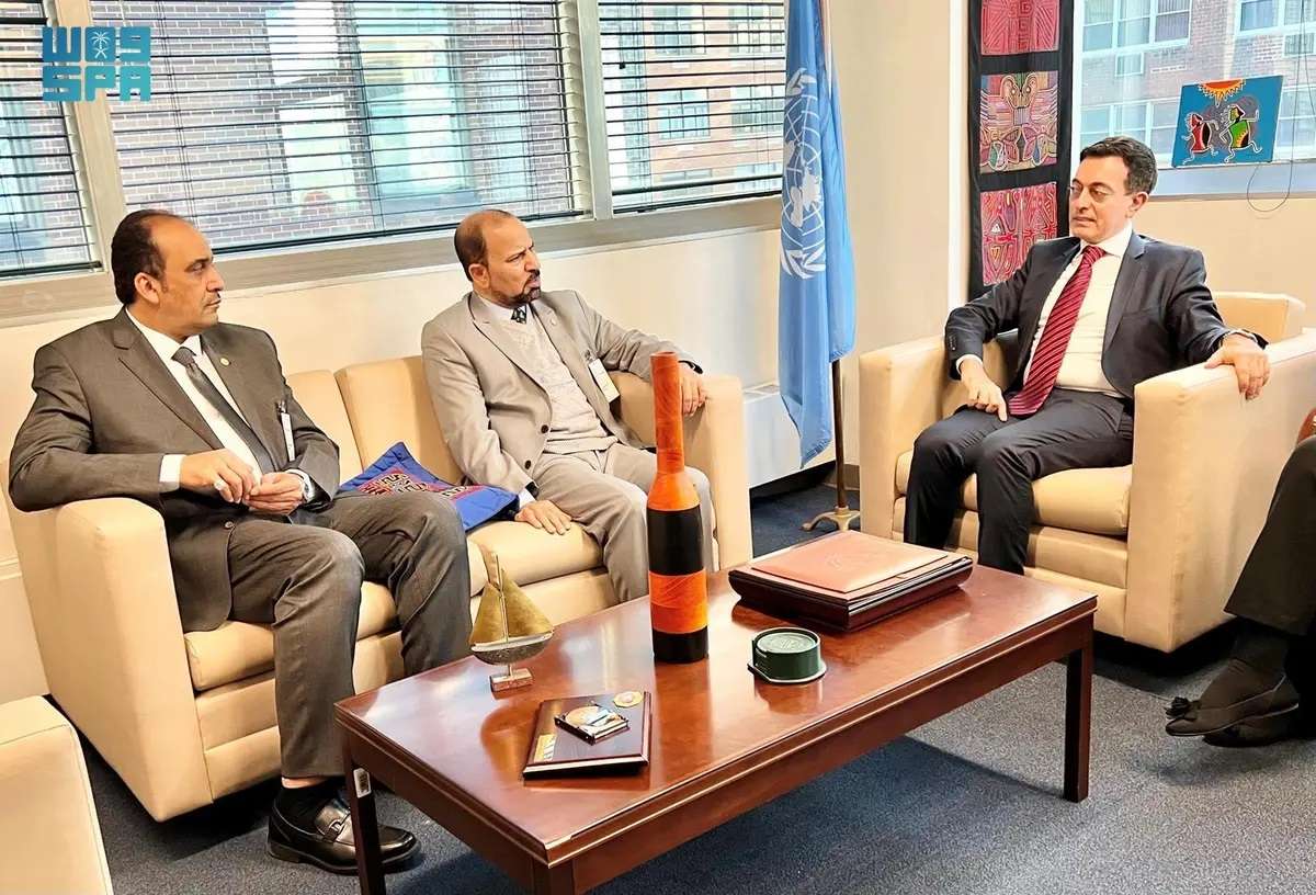 بالصور..تفاصيل لقاء فريق مركز الملك سلمان للإغاثة مع مدير "UNCCT "لدعم ...